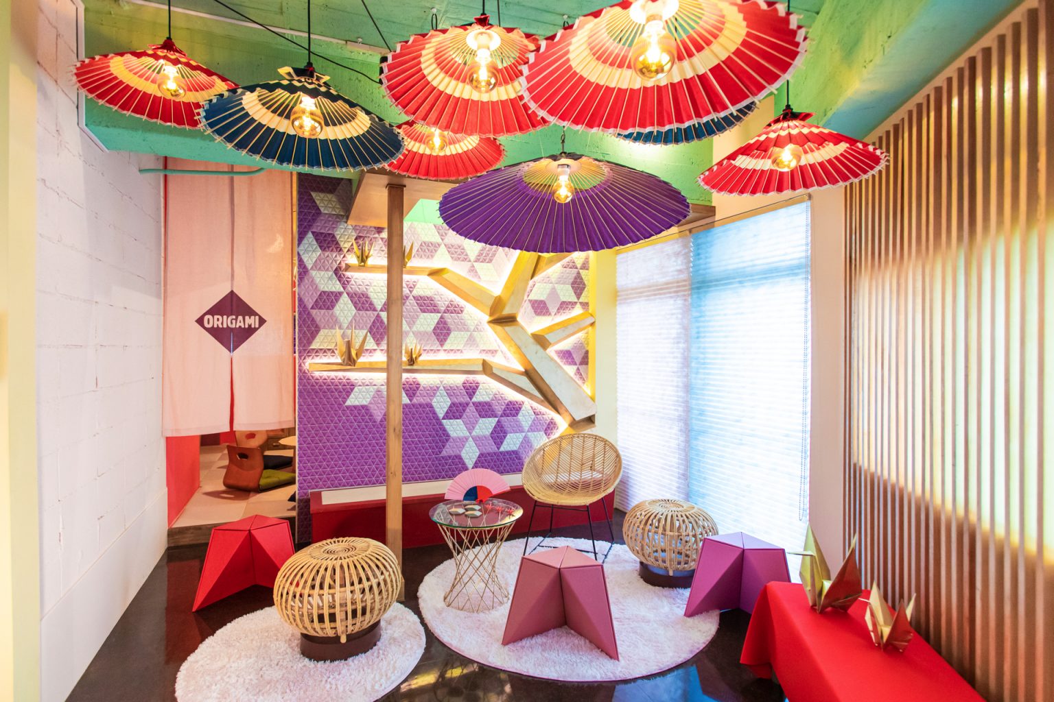 MOSHI MOSHI ROOMS | ASOBISYSTEM Co., Ltd. | アソビシステム株式会社