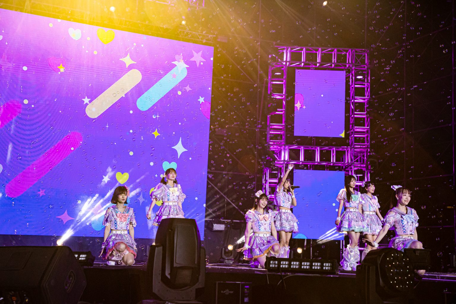 Report: FRUITS ZIPPER Holds First Concert in Taiwan for New Years Event ...