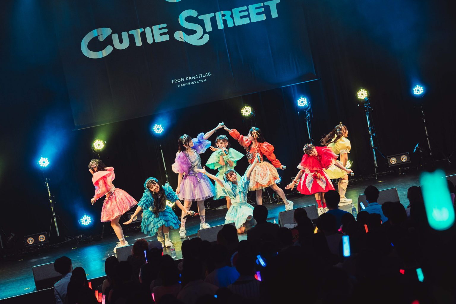 CUTIE STREET、満員の初単独で見せた全力の“KAWAII” | ASOBISYSTEM Co., Ltd. | アソビシステム株式会社